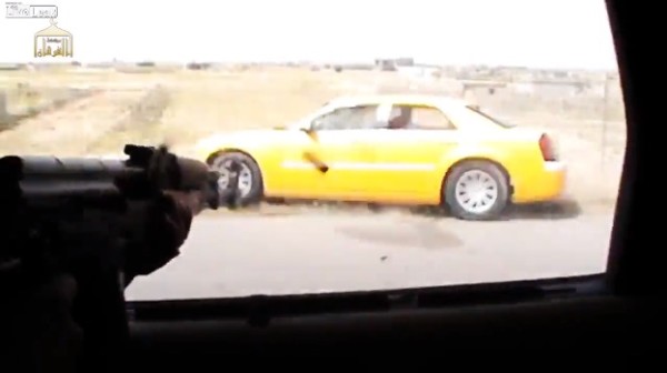 Graphic Video: ISIS Death Squads Killing Without Mercy on Iraqi Roads